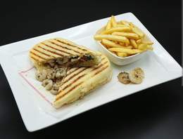 A&R Restaurant delivery in Fes | Order Online with Glovo