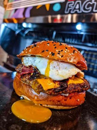 Livrare The Burgr Factory în București | Glovo