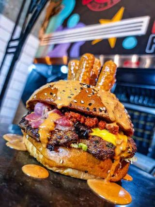 Livrare The Burgr Factory în București | Glovo