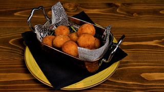 Доставка от Waterloo Taverne Restaurant в гр. Букурещ | Glovo