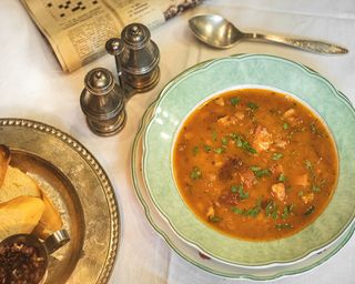 Доставка от Waterloo Taverne Restaurant в гр. Букурещ | Glovo